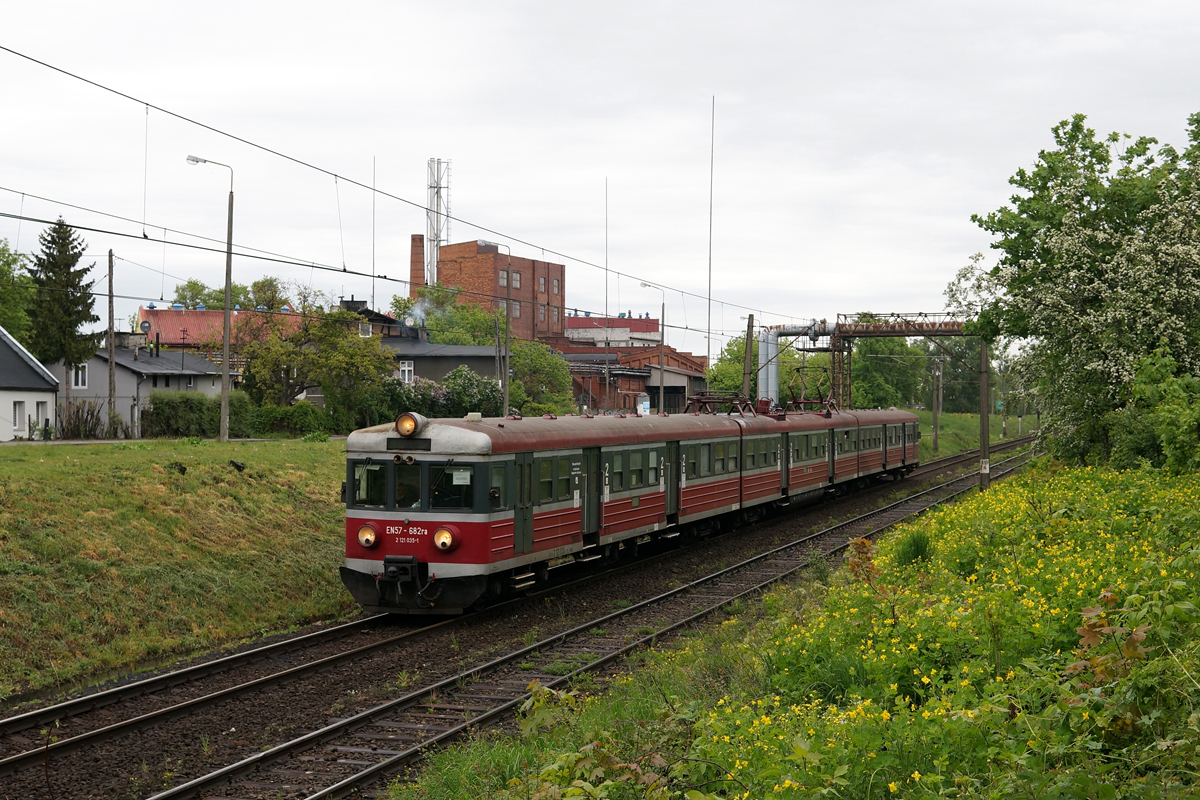 EN57-682 - WRP - World Rail Photo